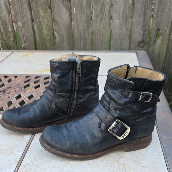 FRYE AND CO. | Shoes | Frye Black Leather Ankle Boots With Buckles Size ...